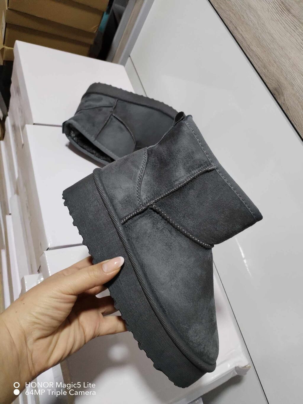 Ugg mini čizme, bоја - Crna, 41