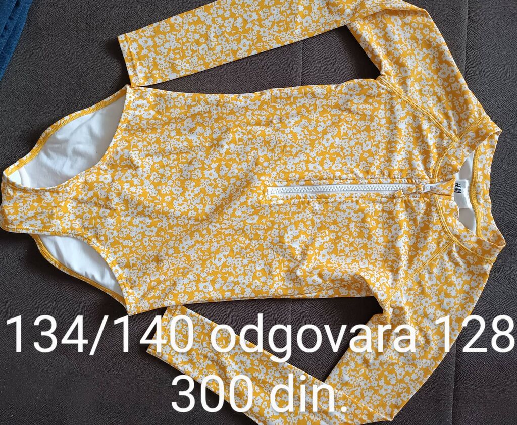 Paket: Farmerke, Za devojčice, uzrast: 7-8 godina