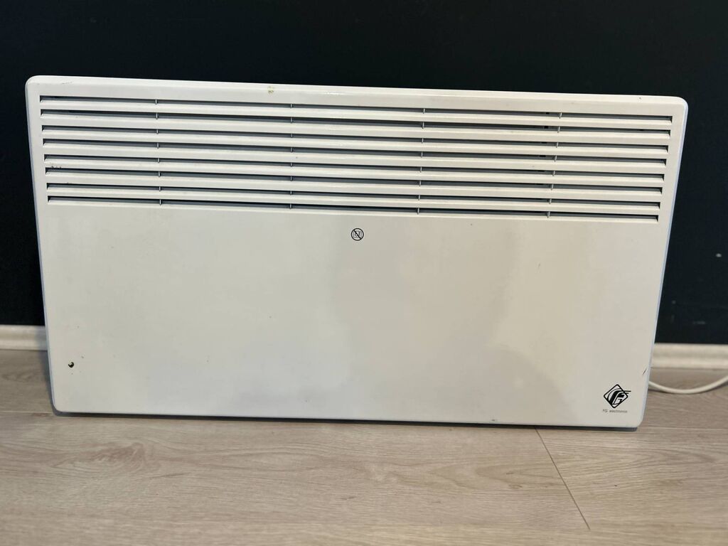 Norveški panelni radijator, model FS-823, snage 2000w, nov, ima više