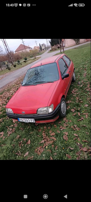 Ford Fiesta: 1.1 l | 1995 г. 180300 km. Hečbek