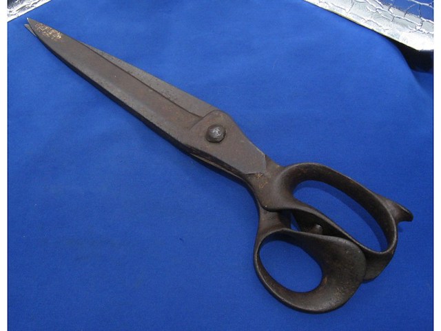 STARE OGROMNE MAKAZE 38.5cm