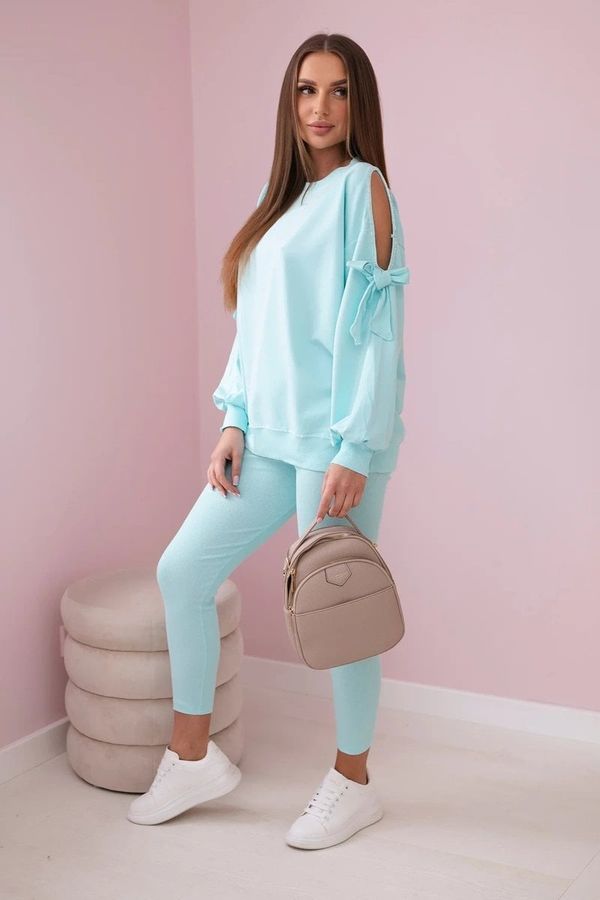 SET OF SWEATSHIRTS WITH A BOW ON THE SLEEVES AND MINT LEGGINGS