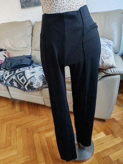 Yessika helanke pantalone 42