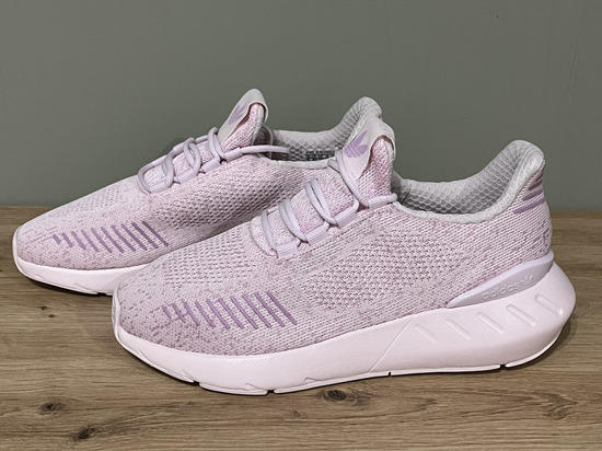 Adidas Swift Run Original Zenske Patike 37 1/3