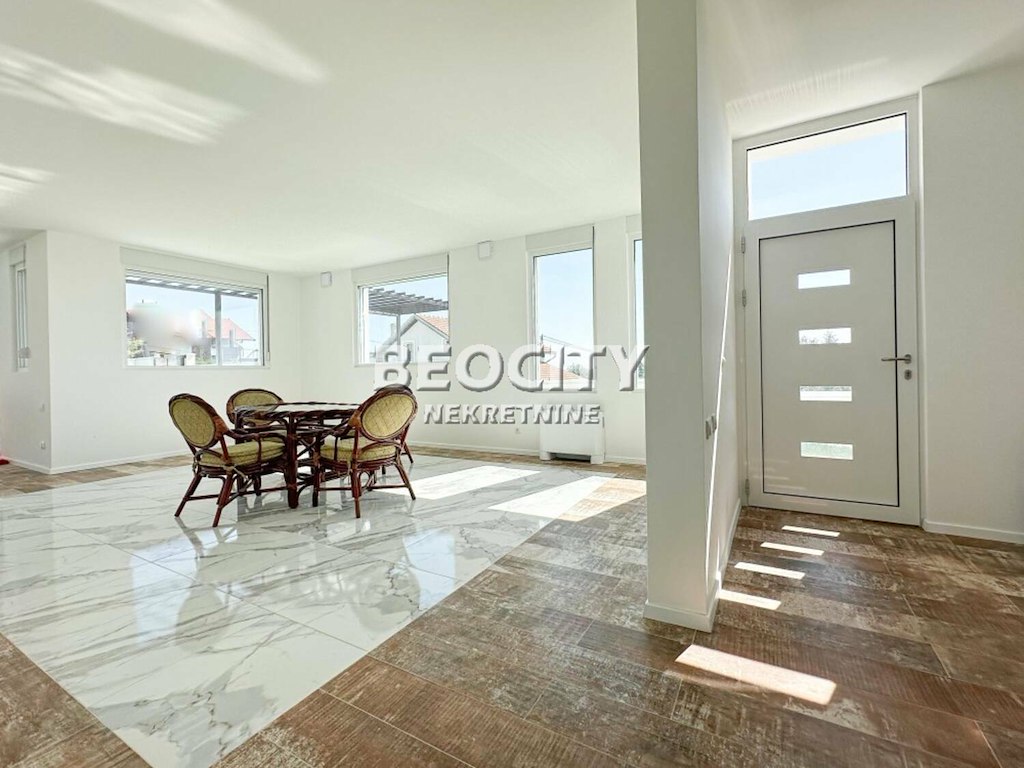 Barajevo, Lipovička šuma, , 4.0, 125m2, 267000EUR