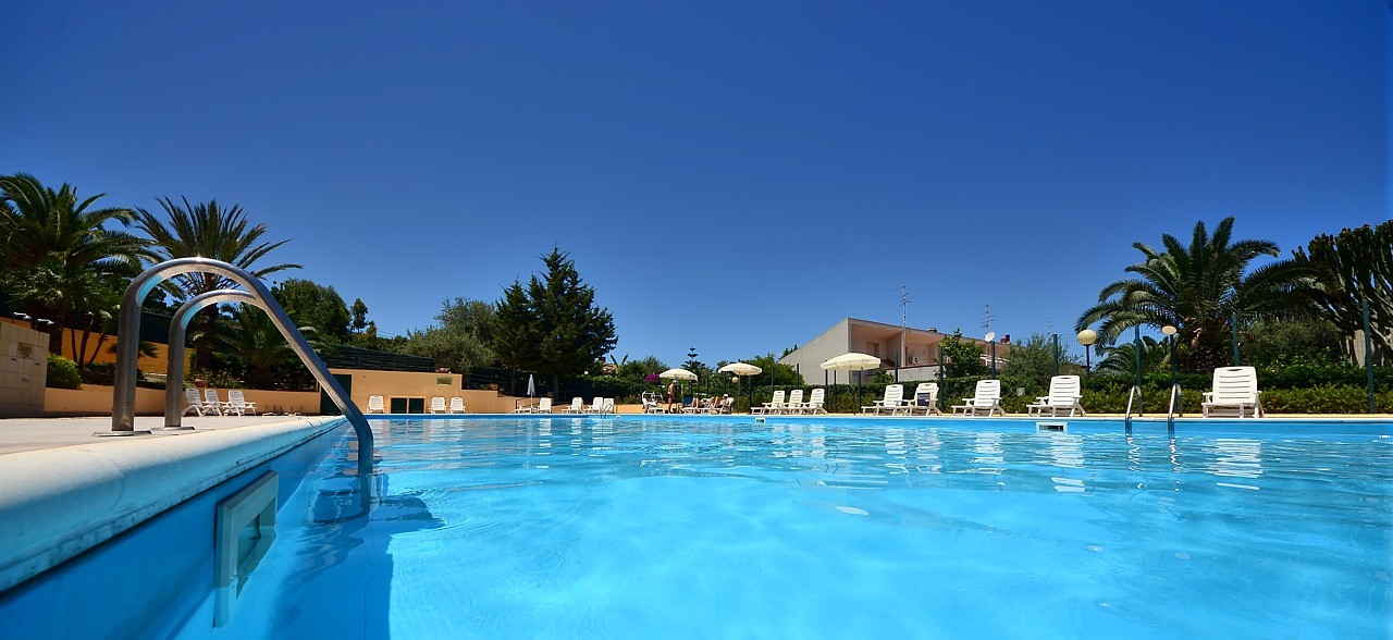 HOTEL CALANICA RESIDENCE 3* - Ćefalu / Sicilija