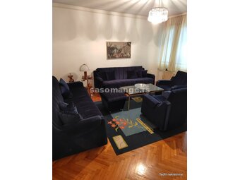 ZEMUN ,ZEMUN - KARAĐORĐEV TRG ,59m2 , (65) ,176000e