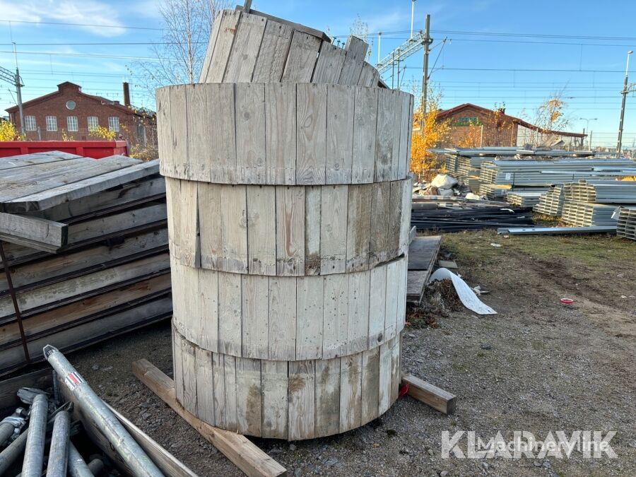 Prodaje se Betongformar 5 st kalup za betonske blokove na aukciji