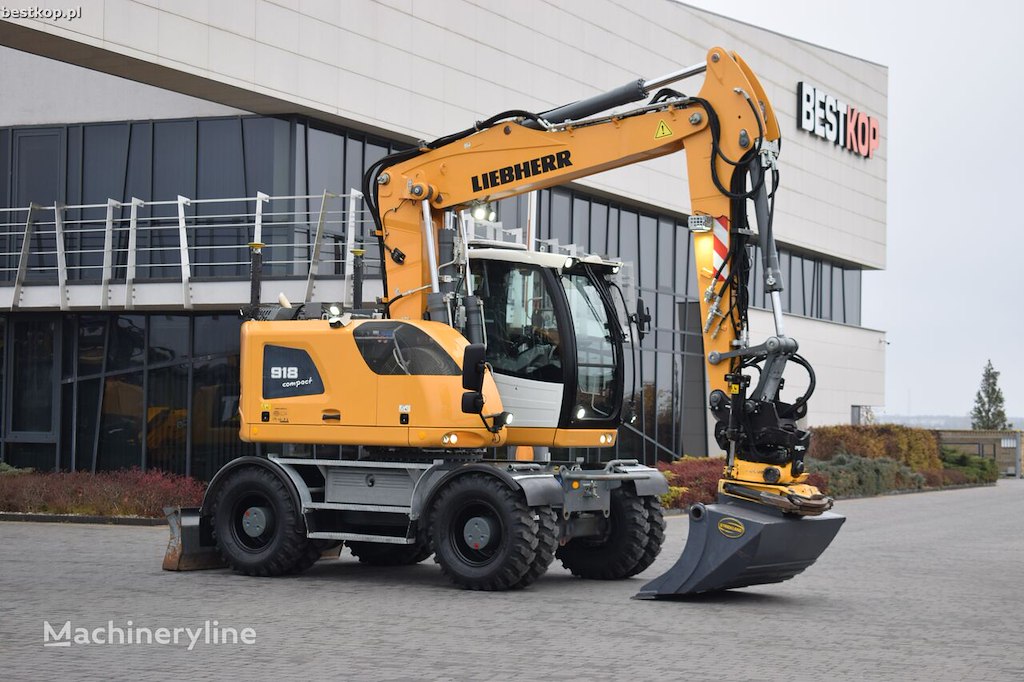 Liebherr A918 Compact bager točkaš