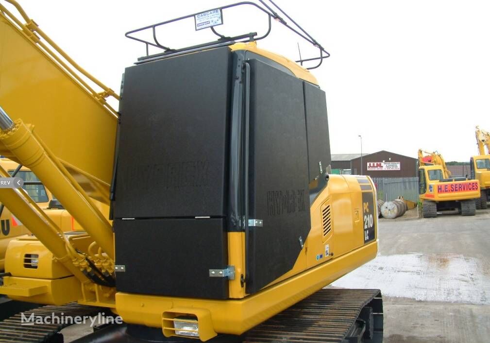 Komatsu PC210 bager guseničar