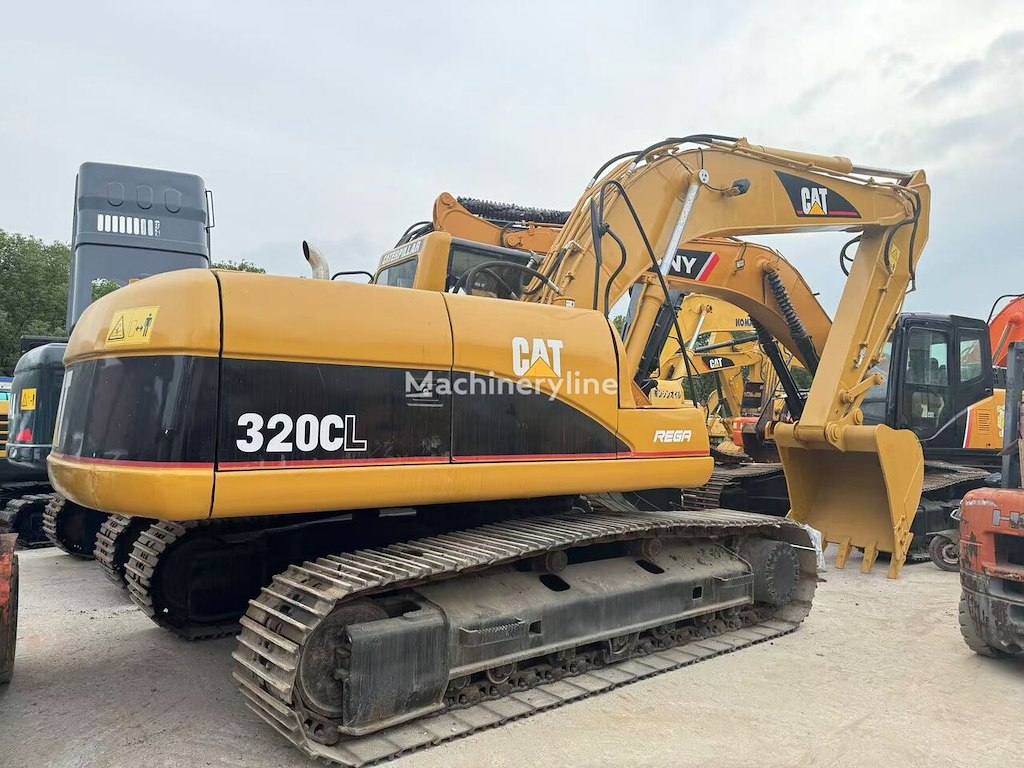 Caterpillar 320C bager guseničar