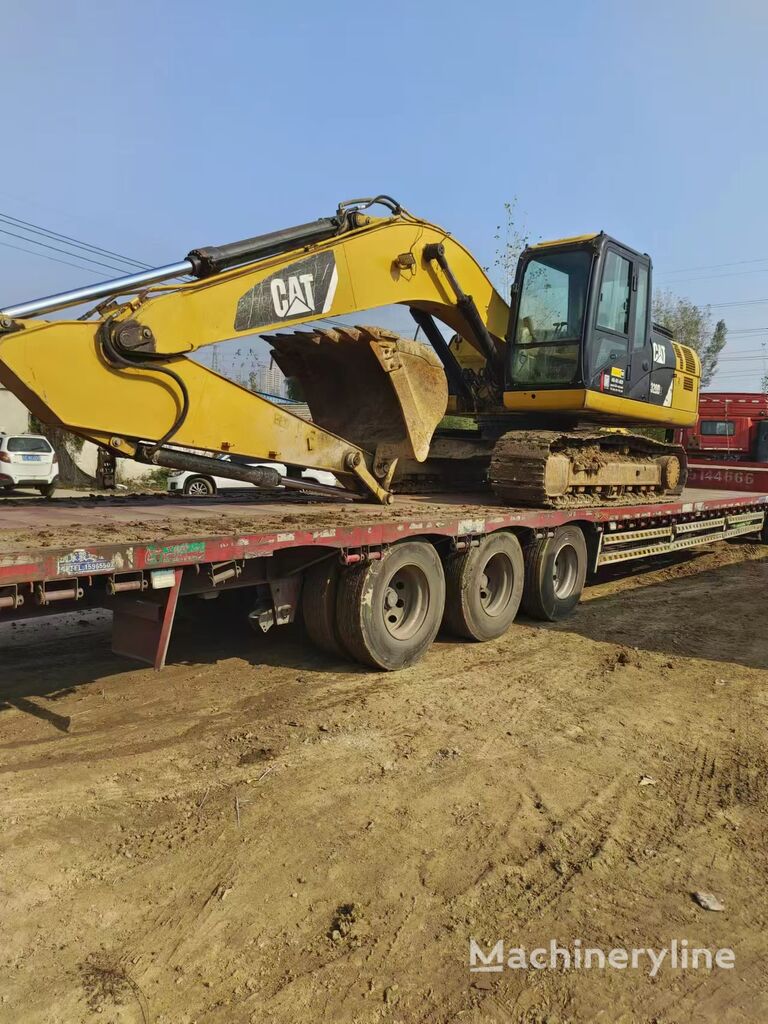 Caterpillar 320D2 bager guseničar