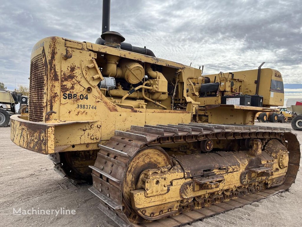 Caterpillar D8K buldožer