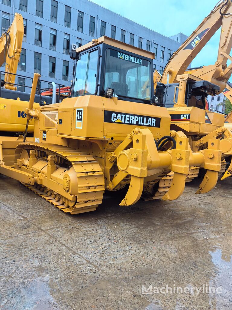 Caterpillar D6G buldožer