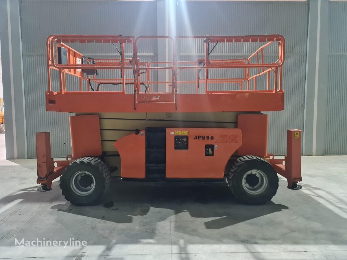 JLG 4394RT makazasta platforma