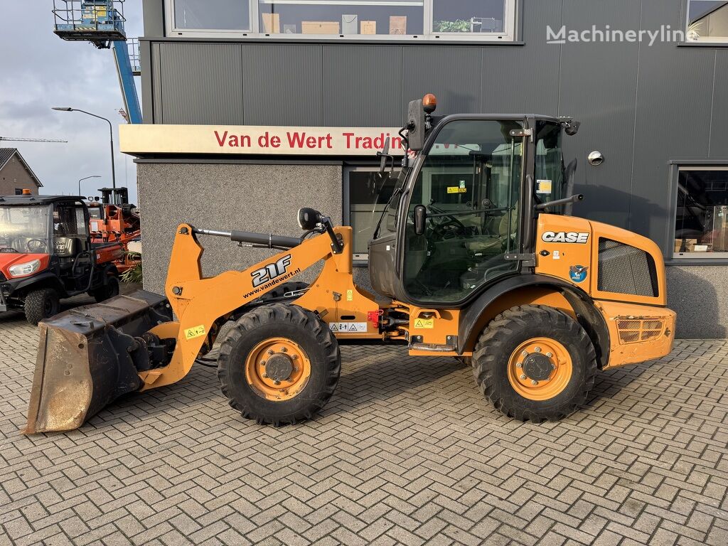 Case 21F Shovel / Compact Wheel Loader 2016 Bucket & Forks 3970Hours prednji utovarivač