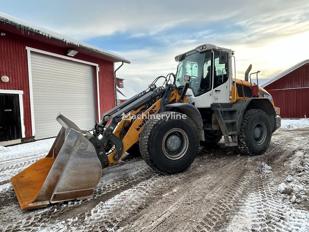 Liebherr 538 Pyöräkone prednji utovarivač