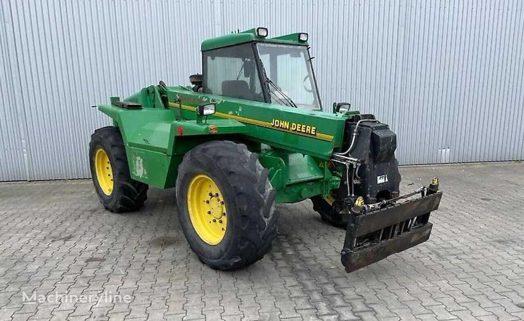 John Deere 4500 teleskopski prednji utovarivač