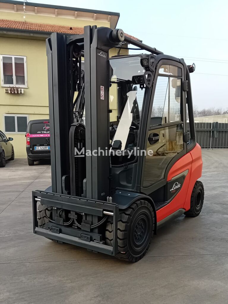 Linde H30D-01 punilica kontejnera