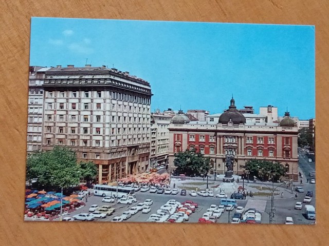 Beograd - Automobili Na Parkingu - Čista -