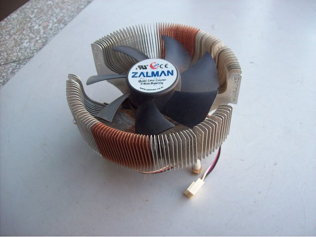 Zalman kuler za procesore - 3 pina , 9 cm ventilator