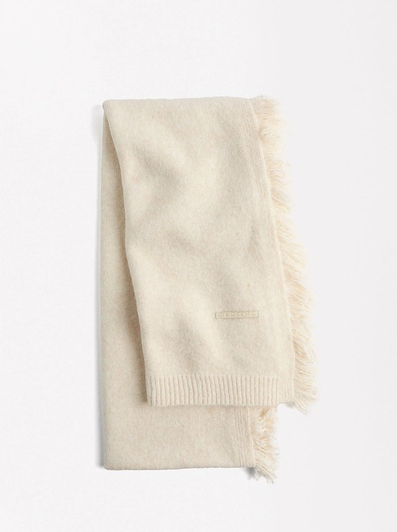 Plain Scarf With Fringing