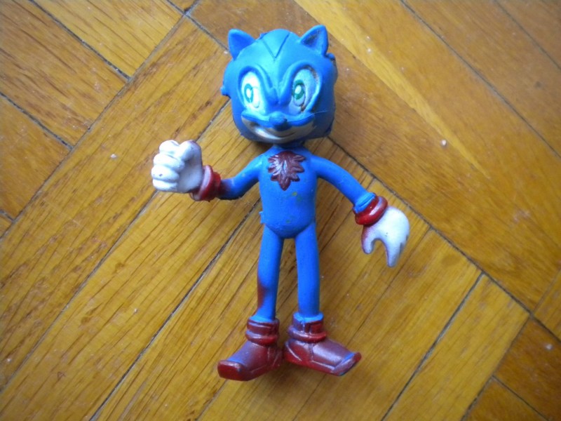 SONIC THE HEDGEHOG