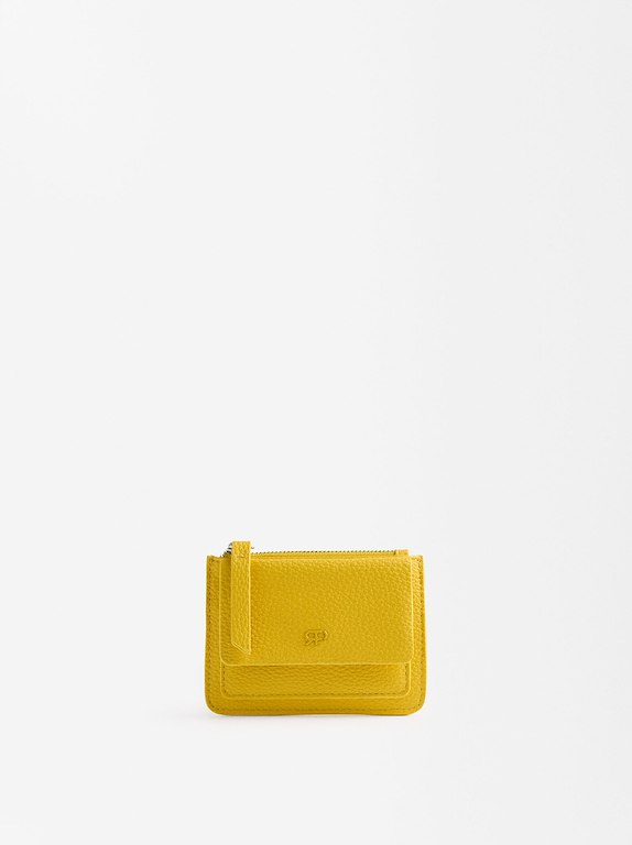 CARDHOLDER WITH FLAP CLOSURE