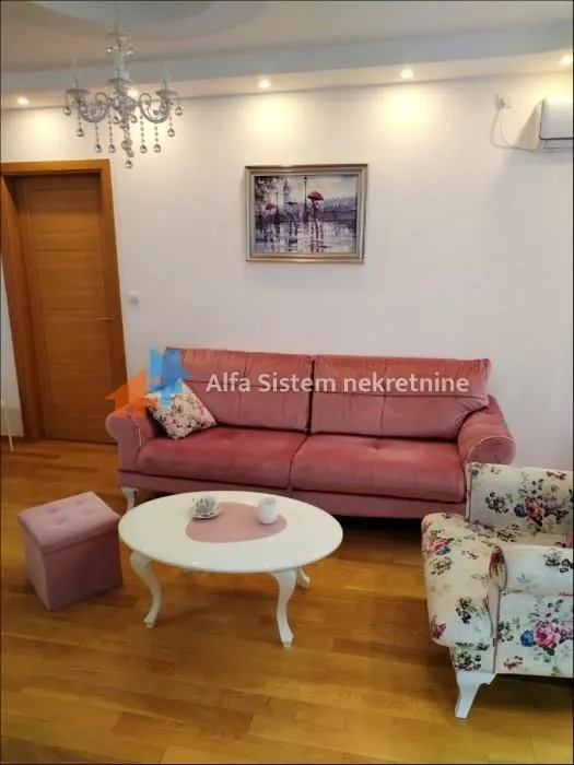 Izdavanje, jednosoban stan, 42m2, Crveni Krst, Beograd