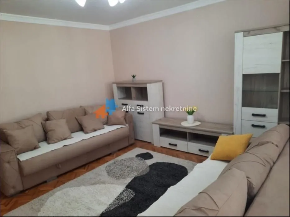 Izdavanje, dvosoban stan, 60m2, Čubura, Beograd