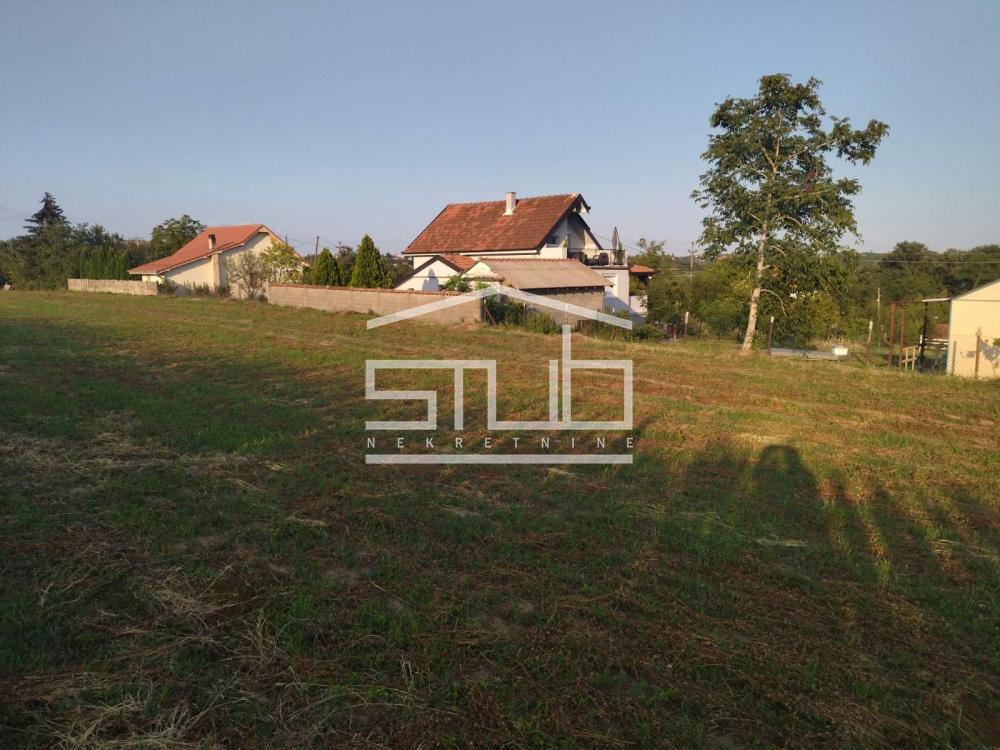 Stara Lipovica,građevinski plac,22,64ara ID#1106 56.600 €