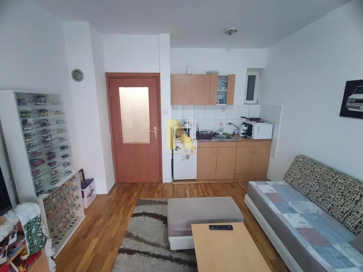 Prodaja, jednosoban stan, 28m2, Grbavica, Novi Sad, Novi Sad