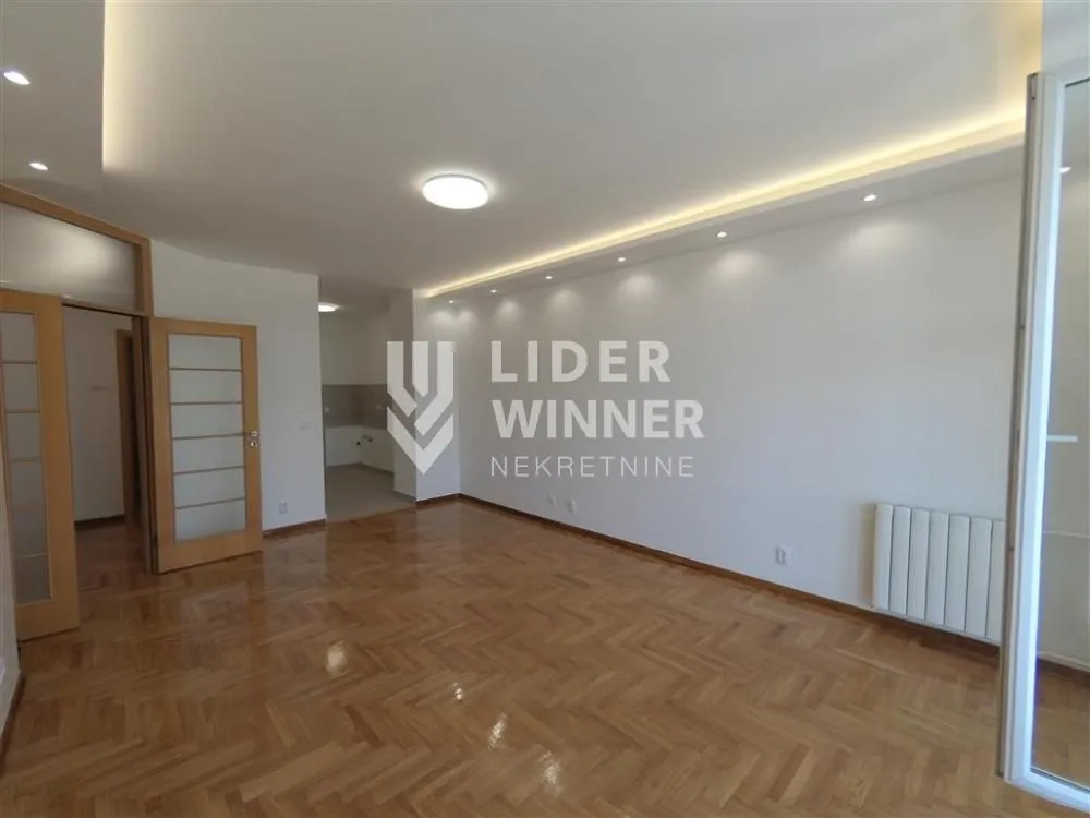 Prodaja, garsonjera, 41m2, Novi Beograd Blok 25, Novi Beograd, Beograd