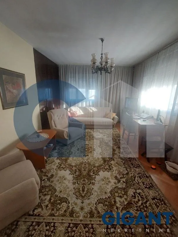 Prodaja, dvosoban stan, 72m2, Kanarevo Brdo, Beograd