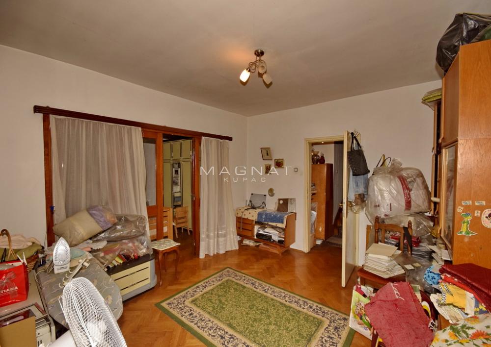 Kuća - Banovo brdo - pijaca - vertikala ID#4808 430.000 €