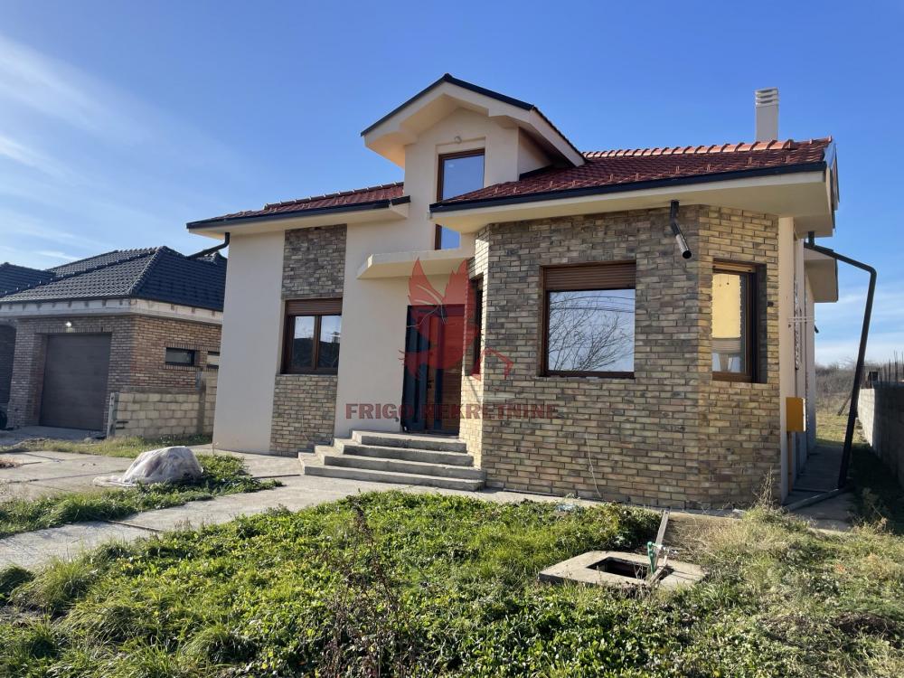 Nova prelepa kuća na odličnoj lokaciji, Mladenovac, Dedinje #K640 #1624 300.000 €