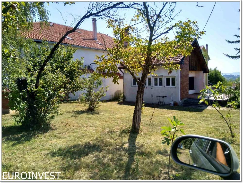 Uknjižena kuća, 15 ari placa ID#1707 89.900 €