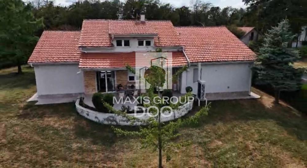 KUĆA 386m2 u ul. Majora Lazara Donovića, prigradsko naselje Beli Potok ID#1121 599.999 €