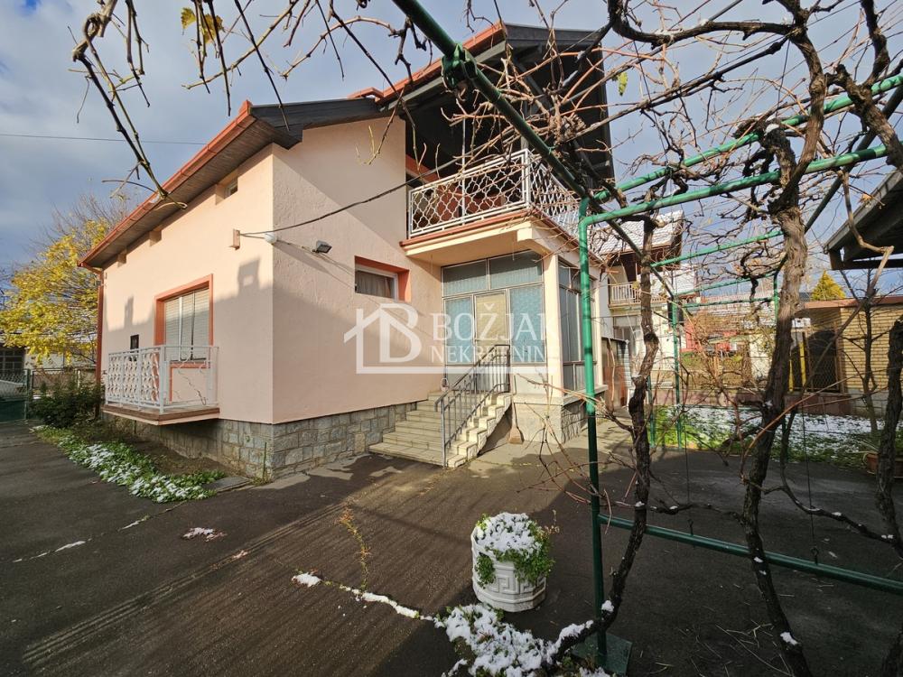 Spratna kuća, u blizini bolnice ID#2249 95.000 €