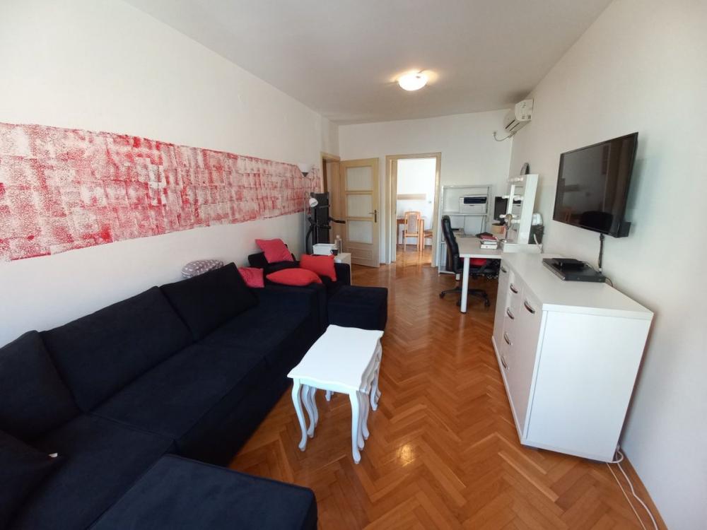 Vrhunski komplet namešten stan u FUTOŠKOJ ID#1012 136.700 €