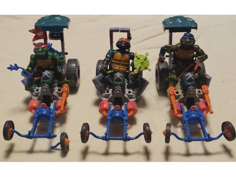 TMNT Sewer Dragster Rip Cord Playmates 1990