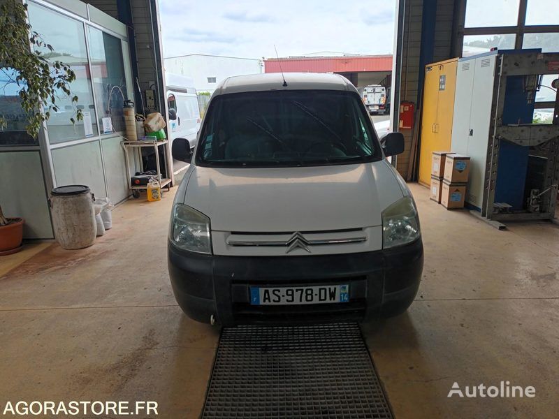 Prodaje se Citroen BERLINGO laki furgon na aukciji