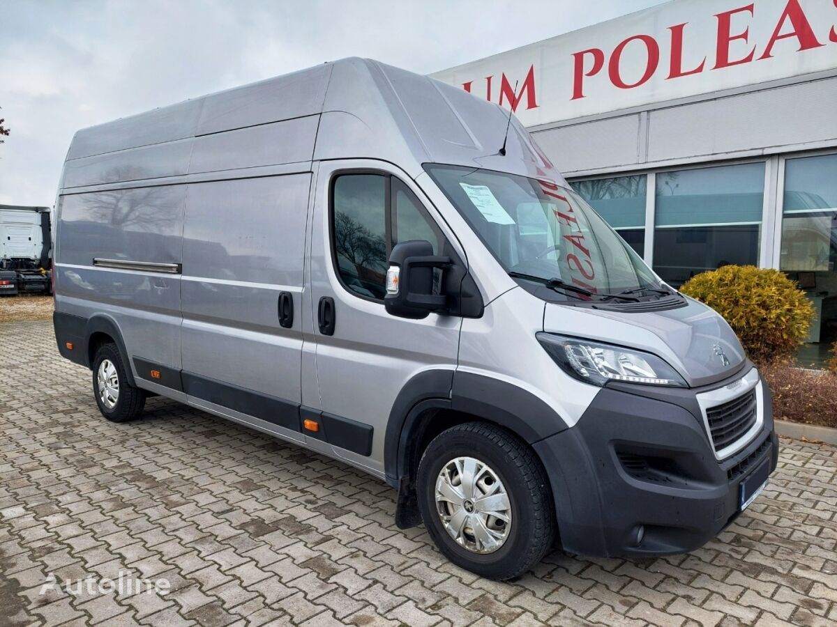 Peugeot Boxer minibus furgon