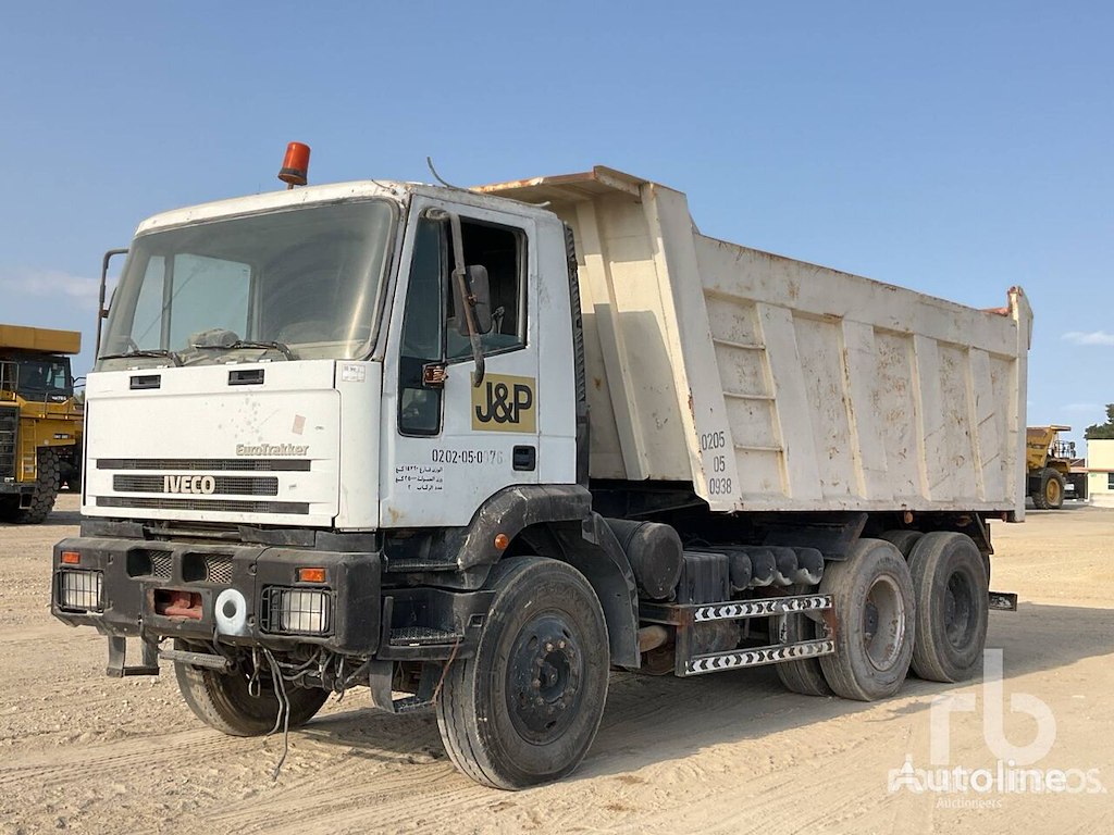 Prodaje se IVECO EUROTRAKKER 380 6x4 kiper na aukciji