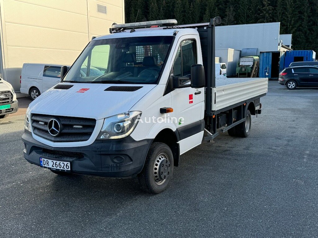 Prodaje se Mercedes-Benz Sprinter N2 Lastebil med kran / Palfinger kamion s ravnom platformom na aukciji