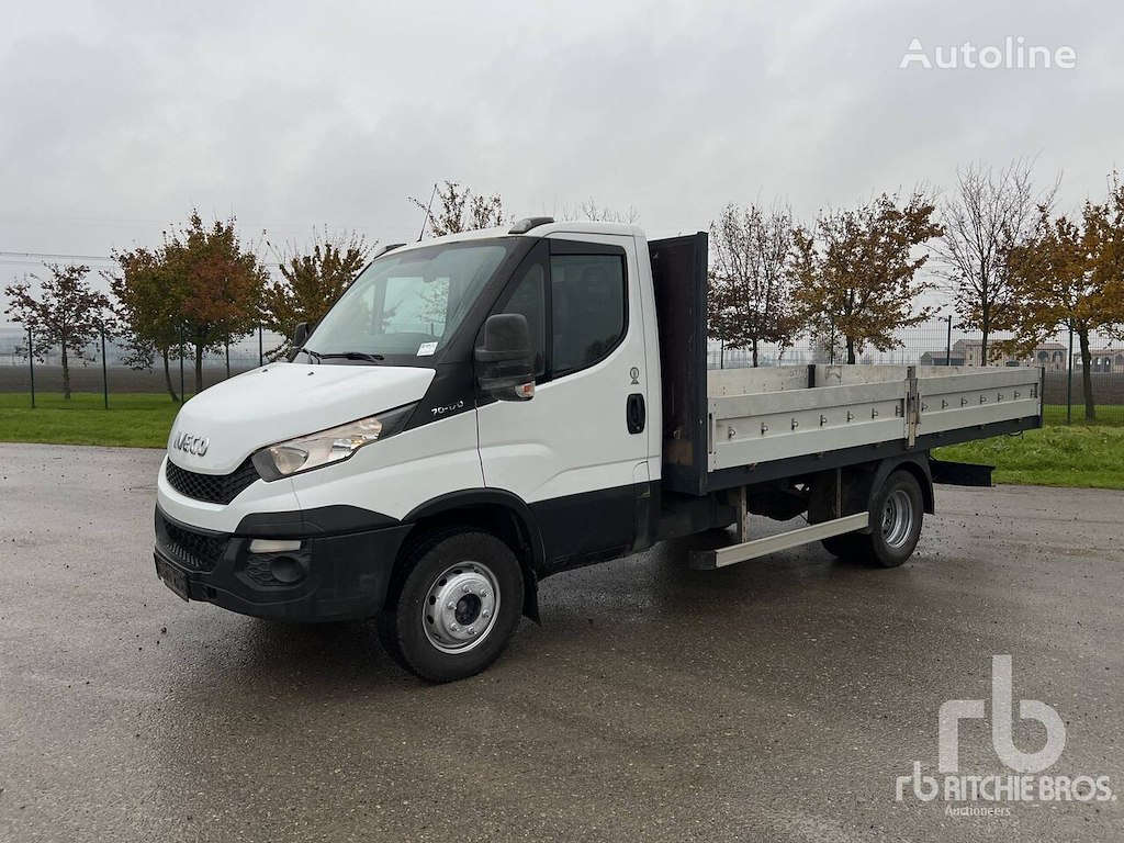 Prodaje se IVECO DAILY 70-170 4x2 kamion s ravnom platformom na aukciji