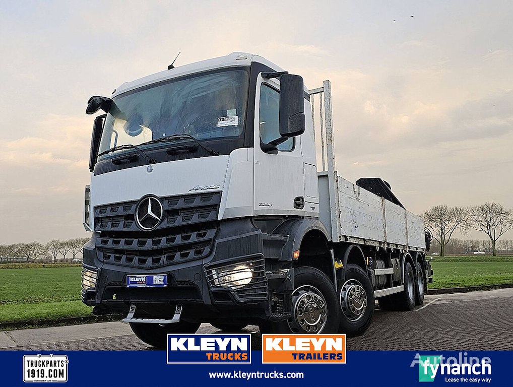 Mercedes-Benz ACTROS 3240 hiab hipro 232es5 kamion s ravnom platformom