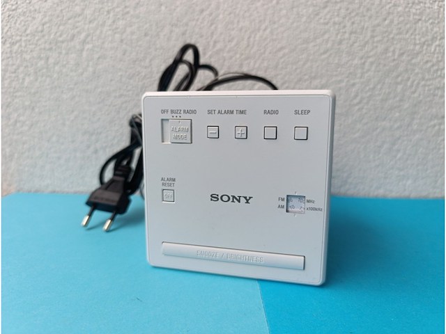 SONY ICF-C1 radio-sat-budilnik