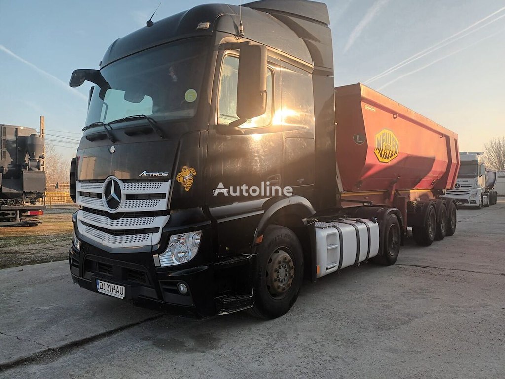 Prodaje se Mercedes-Benz Actros 18.40 tegljač na aukciji + poluprikolica kipera