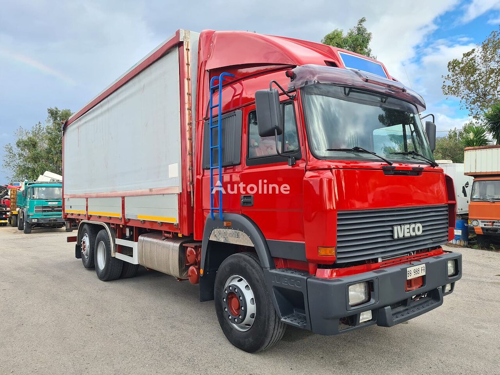 IVECO Turbostar kamion s ceradom